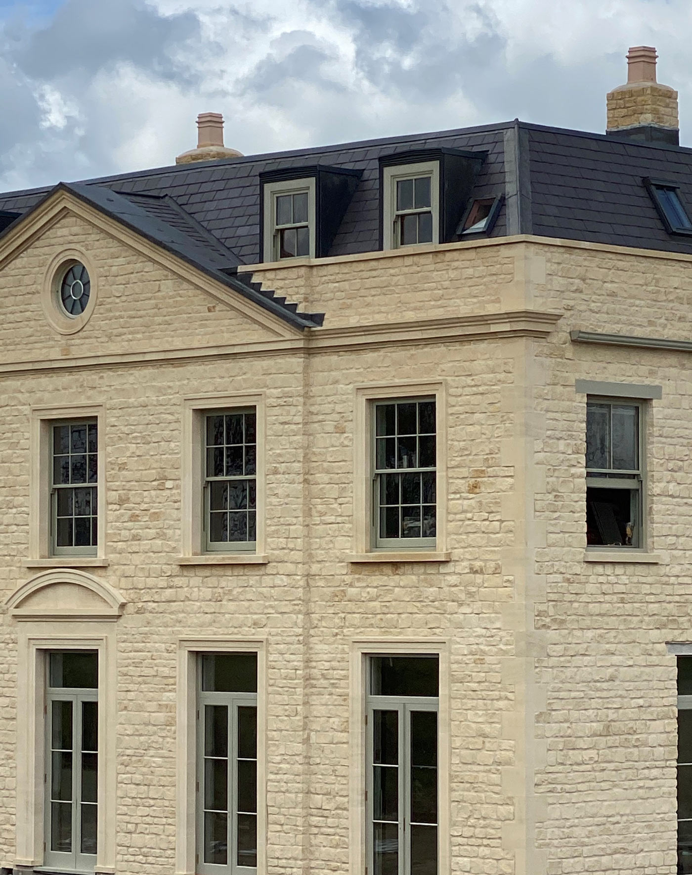 Welsh Slate heads up Sarah Beeny's new home